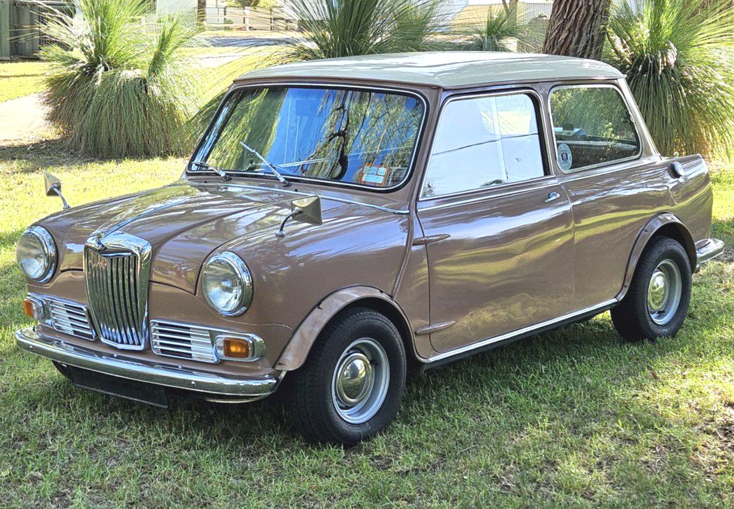 1964 Riley Elf Mkll – $28,500 | Paul Blank